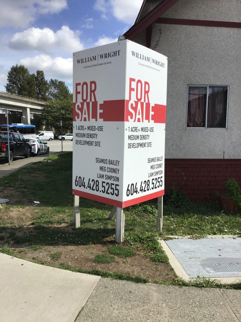 Sign Photos – Simple Sign